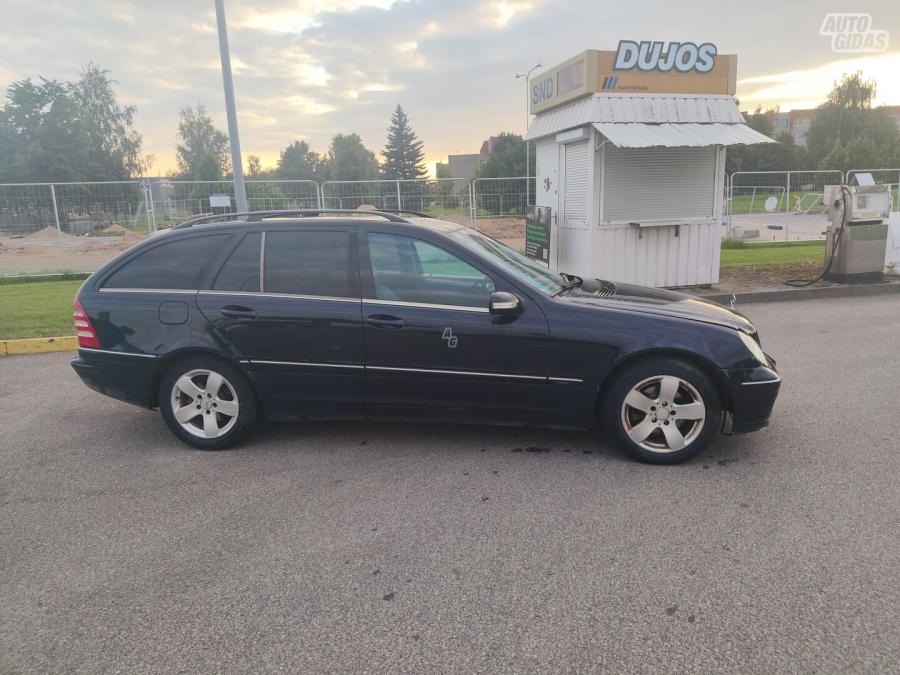 Mercedes-Benz c-220 2004 in Panevezys, with an engine capacity of 2.20 L and mileage of 0 thousand km for 500 €, photo 4 on AUTOMOTO.COM.LV