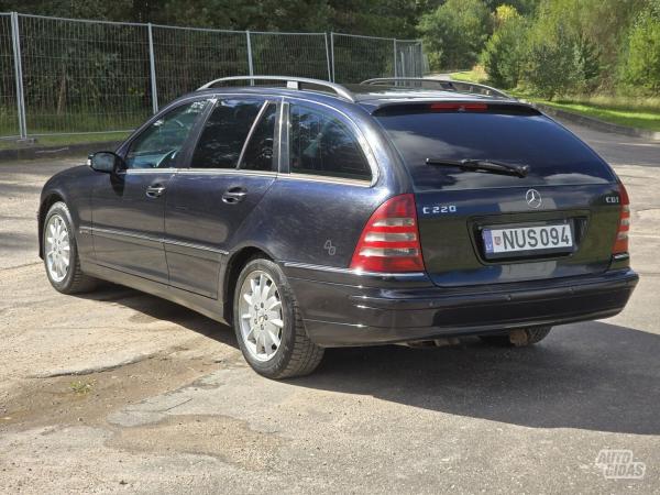 Mercedes-Benz c-220 2004 Šauļi, ar dzinēja tilpumu 2.20 L un nobraukumu 420 tūkst. km par 1350 €, foto 4 vietnē AUTOMOTO.COM.LV