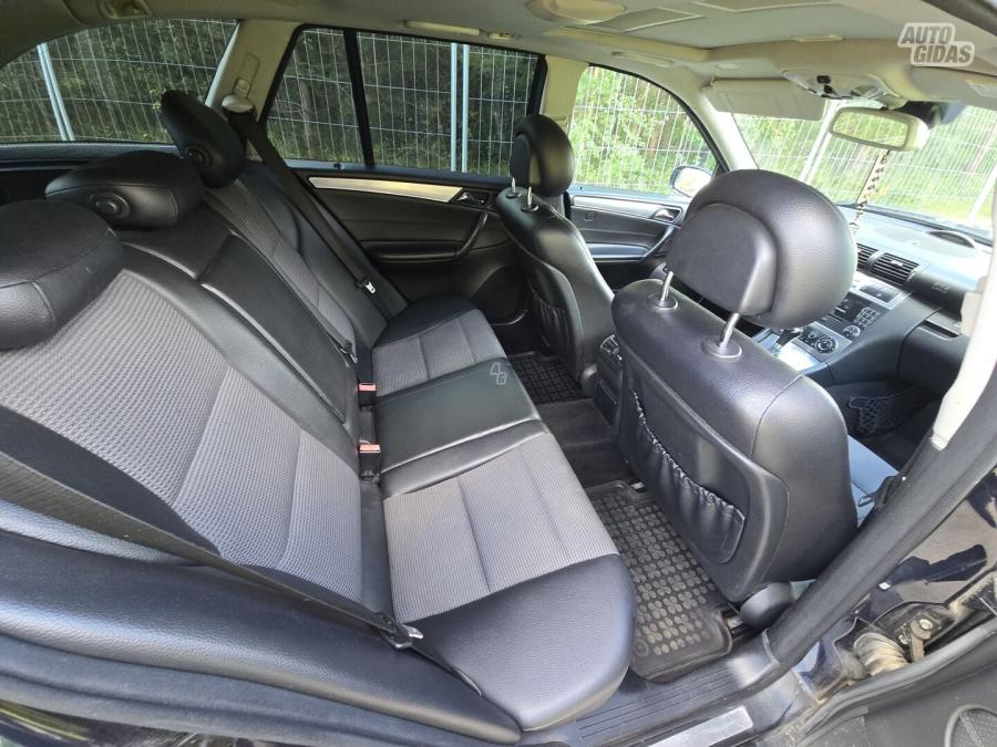 Mercedes-Benz c-220 2004 Šauļi, ar dzinēja tilpumu 2.20 L un nobraukumu 420 tūkst. km par 1350 €, foto 6 vietnē AUTOMOTO.COM.LV