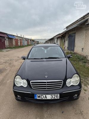 Mercedes-Benz c-220 2005 in Vilnius, with an engine capacity of 2.20 L and mileage of 385 thousand km for 1100 €, photo  on AUTOMOTO.COM.LV