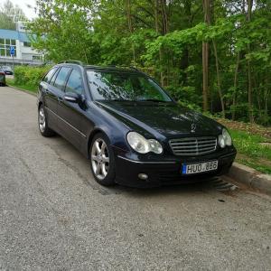 Mercedes-Benz c-220 2005 in Vilnius, with an engine capacity of 2.20 L and mileage of 386 thousand km for 1750 €, photo  on AUTOMOTO.COM.LV