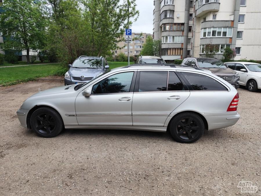 Mercedes-Benz c-220 2005 in Vilnius, with an engine capacity of 2.20 L and mileage of 445 thousand km for 1200 €, photo 3 on AUTOMOTO.COM.LV