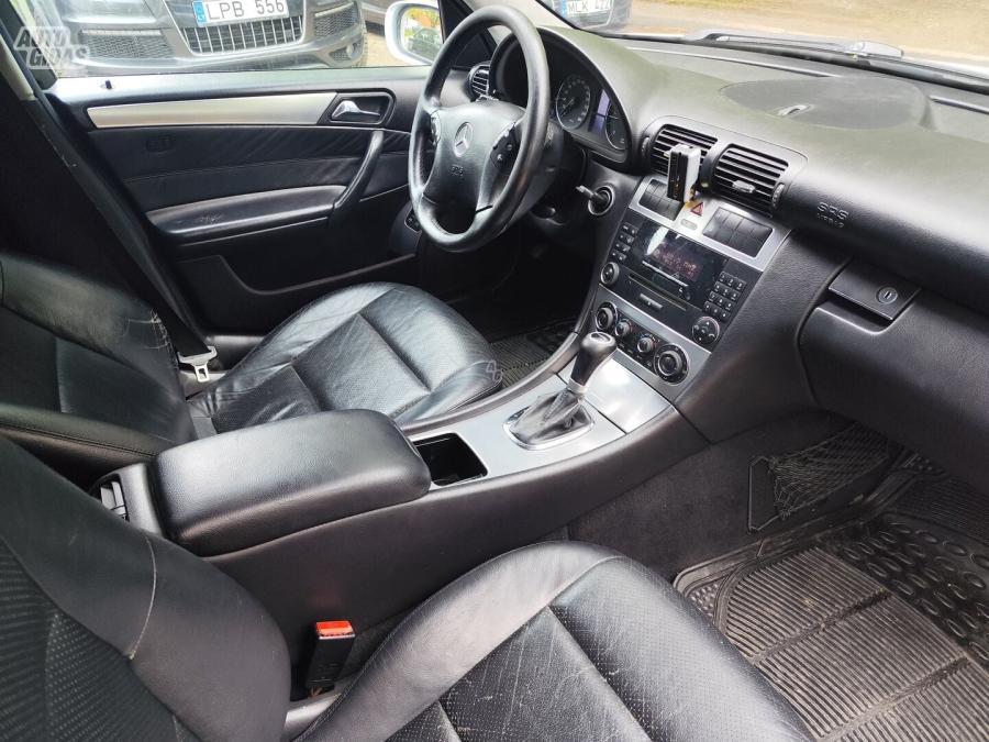 Mercedes-Benz c-220 2005 in Vilnius, with an engine capacity of 2.20 L and mileage of 445 thousand km for 1200 €, photo 7 on AUTOMOTO.COM.LV