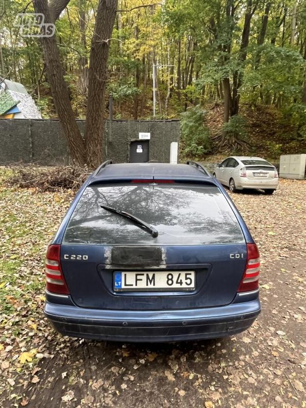 Mercedes-Benz c-220 2005 in Vilnius, with an engine capacity of 2.20 L and mileage of 514 thousand km for 1150 €, photo 3 on AUTOMOTO.COM.LV
