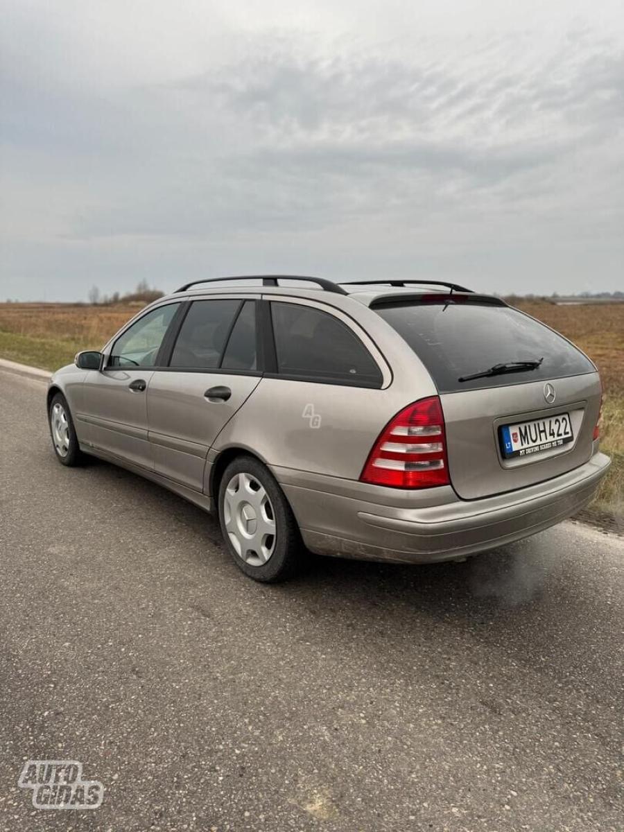 Mercedes-Benz c-220 2006 in Klaipeda, with an engine capacity of 2.10 L and mileage of 480 thousand km for 1550 €, photo 9 on AUTOMOTO.COM.LV