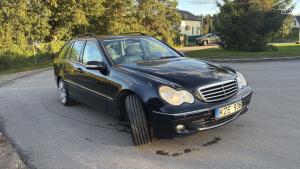 Mercedes-Benz c-220 2006 in Vilnius, with an engine capacity of 2.20 L and mileage of 359 thousand km for 1700 €, photo 3 on AUTOMOTO.COM.LV