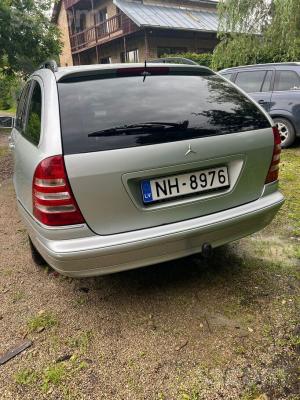 Mercedes-Benz c-220 2007 in Riga, with an engine capacity of 2.20 L and mileage of 350 thousand km for 2900 €, photo 4 on AUTOMOTO.COM.LV