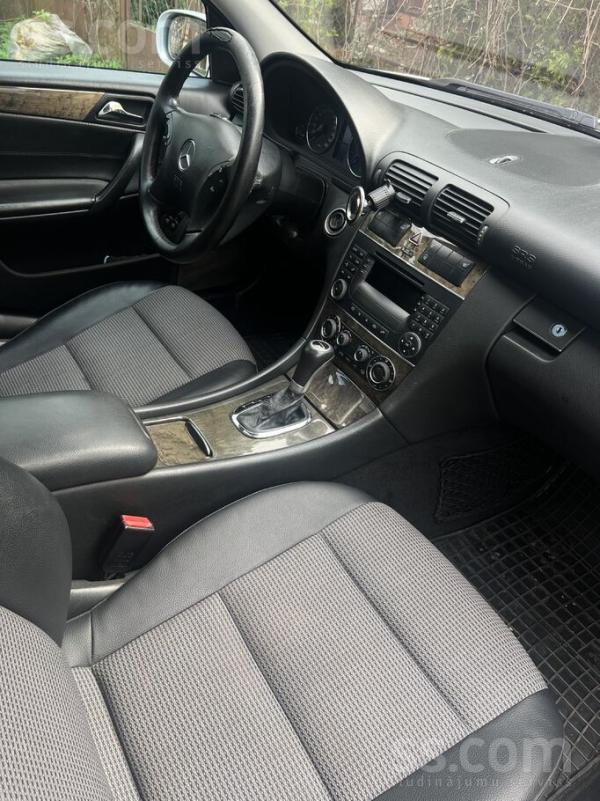 Mercedes-Benz c-220 2007 Rīga, ar dzinēja tilpumu 2.20 L un nobraukumu 350 tūkst. km par 2900 €, foto 7 vietnē AUTOMOTO.COM.LV