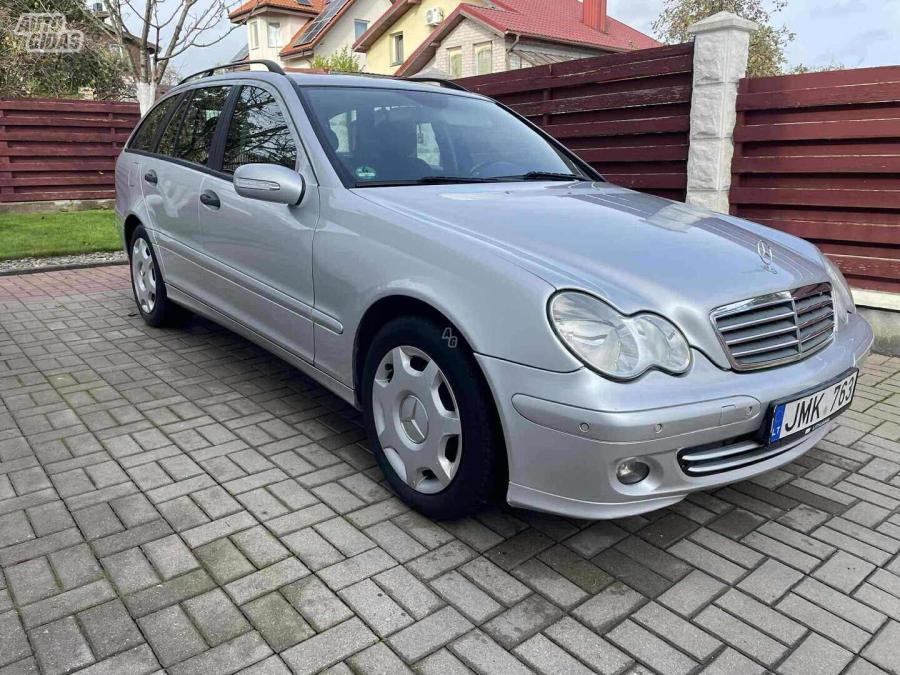 Mercedes-Benz c-220 2007 in Gargzdai, with an engine capacity of 2.20 L and mileage of 302 thousand km for 1850 €, photo 2 on AUTOMOTO.COM.LV