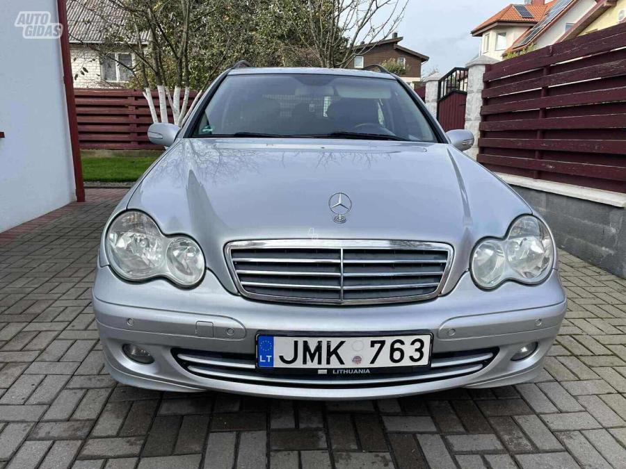 Mercedes-Benz c-220 2007 in Gargzdai, with an engine capacity of 2.20 L and mileage of 302 thousand km for 1850 €, photo 3 on AUTOMOTO.COM.LV