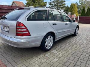 Mercedes-Benz c-220 2007 in Gargzdai, with an engine capacity of 2.20 L and mileage of 302 thousand km for 1850 €, photo 4 on AUTOMOTO.COM.LV