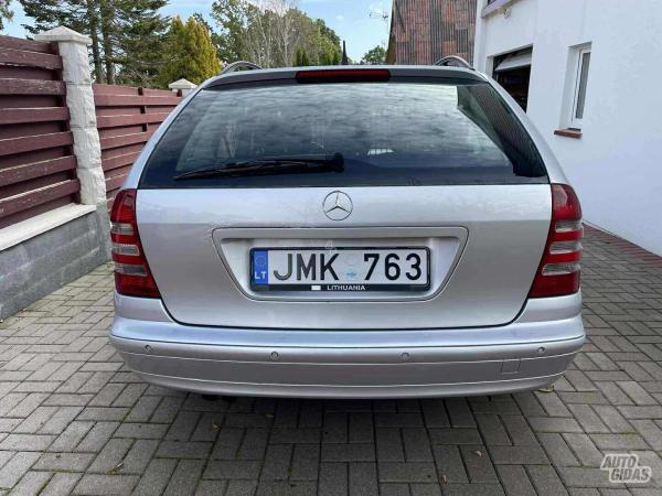 Mercedes-Benz c-220 2007 in Gargzdai, with an engine capacity of 2.20 L and mileage of 302 thousand km for 1850 €, photo 5 on AUTOMOTO.COM.LV