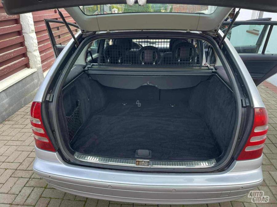 Mercedes-Benz c-220 2007 in Gargzdai, with an engine capacity of 2.20 L and mileage of 302 thousand km for 1850 €, photo 10 on AUTOMOTO.COM.LV