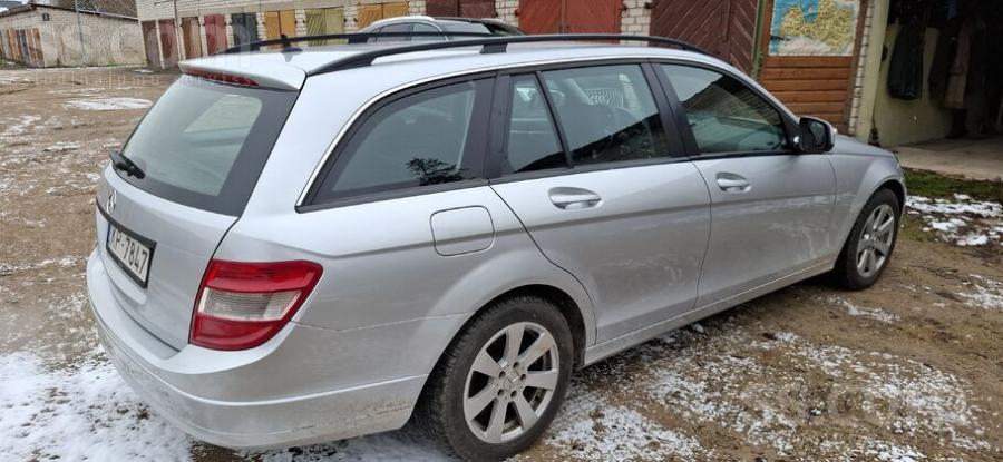 Mercedes-Benz c-220 2008 in Kuldiga, with an engine capacity of 2.10 L and mileage of 378 thousand km for 2450 €, photo 3 on AUTOMOTO.COM.LV