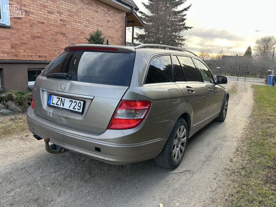 Mercedes-Benz c-220 2008 in Jonava, with an engine capacity of 2.20 L and mileage of 317 thousand km for 1850 €, photo 4 on AUTOMOTO.COM.LV