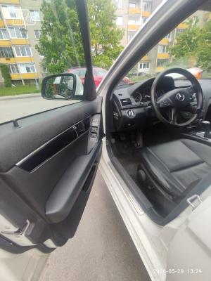 Мерседес Ц 220 2008 в Мажейкяй, объемом двигателя 2.20 л и пробегом 304 тыс. км за 2350 €, фото 4 на AUTOMOTO.COM.LV