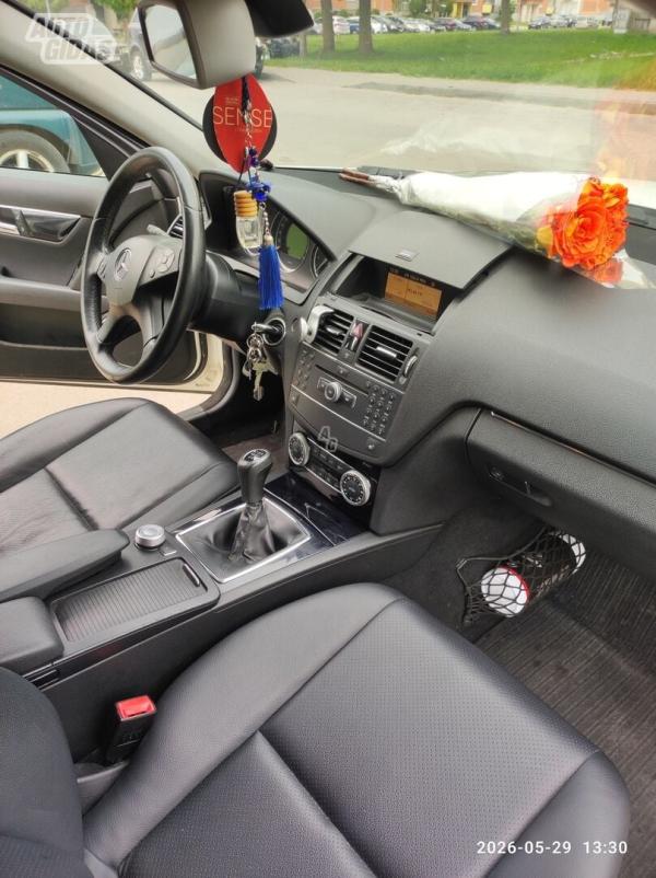 Mercedes-Benz c-220 2008 in Mazeikiai, with an engine capacity of 2.20 L and mileage of 304 thousand km for 2350 €, photo 10 on AUTOMOTO.COM.LV