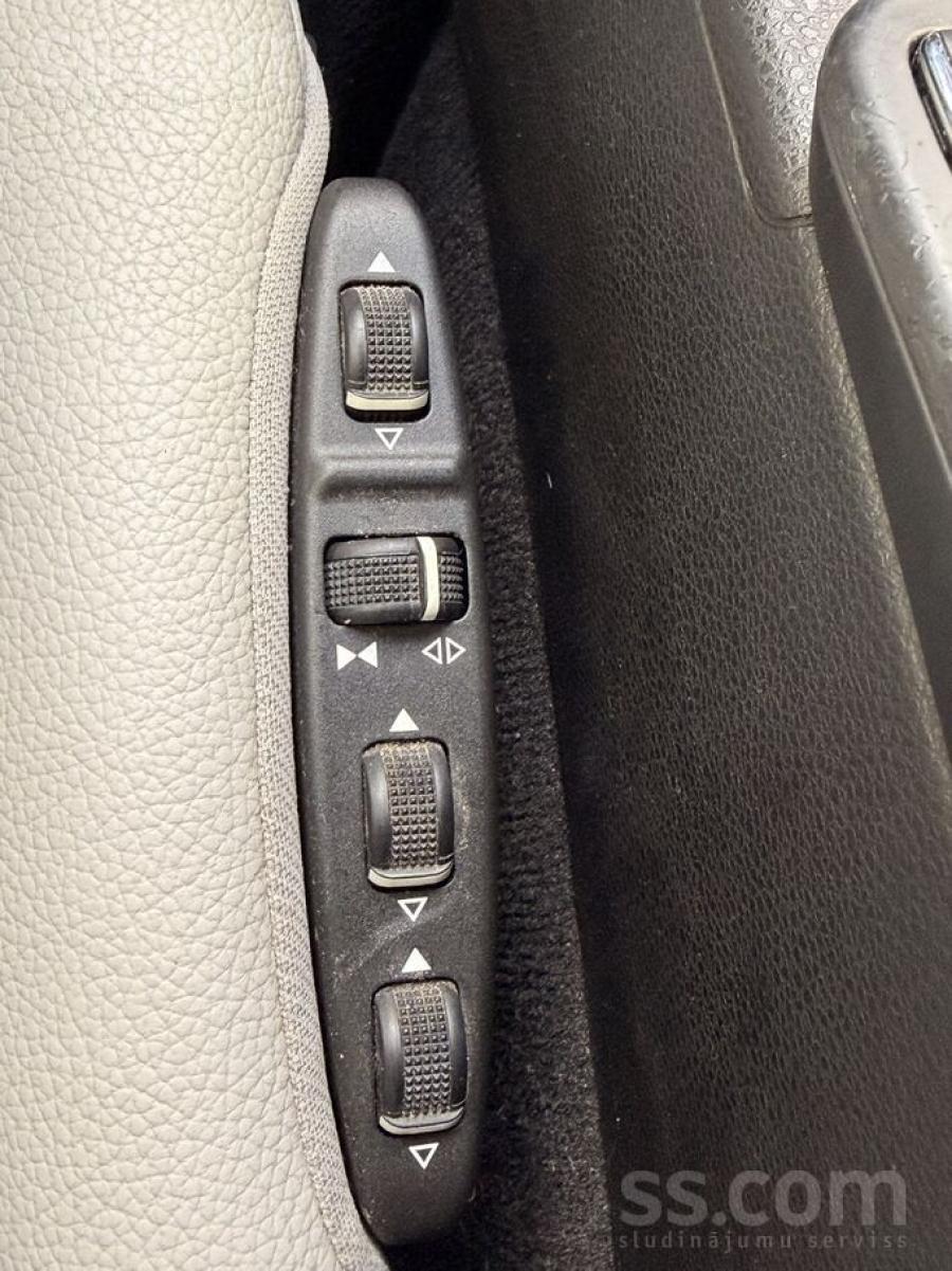 Mercedes-Benz c-220 2008 Liepāja, ar dzinēja tilpumu 2.20 L un nobraukumu 267 tūkst. km par 3800 €, foto 16 vietnē AUTOMOTO.COM.LV