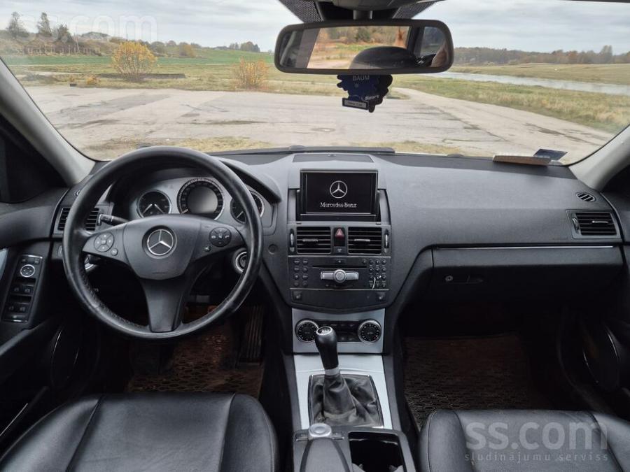 Mercedes-Benz c-220 2008 in Bauska, with an engine capacity of 2.20 L and mileage of 330 thousand km for 2162 €, photo 7 on AUTOMOTO.COM.LV