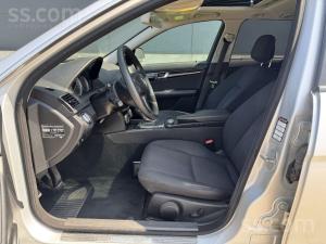 Mercedes-Benz c-220 2008 Rīga, ar dzinēja tilpumu 2.20 L un nobraukumu 311 tūkst. km par 2790 €, foto 13 vietnē AUTOMOTO.COM.LV