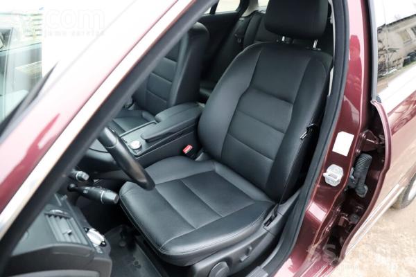 Mercedes-Benz c-220 2008 Tukums, ar dzinēja tilpumu 2.20 L un nobraukumu 363 tūkst. km par 5950 €, foto 9 vietnē AUTOMOTO.COM.LV