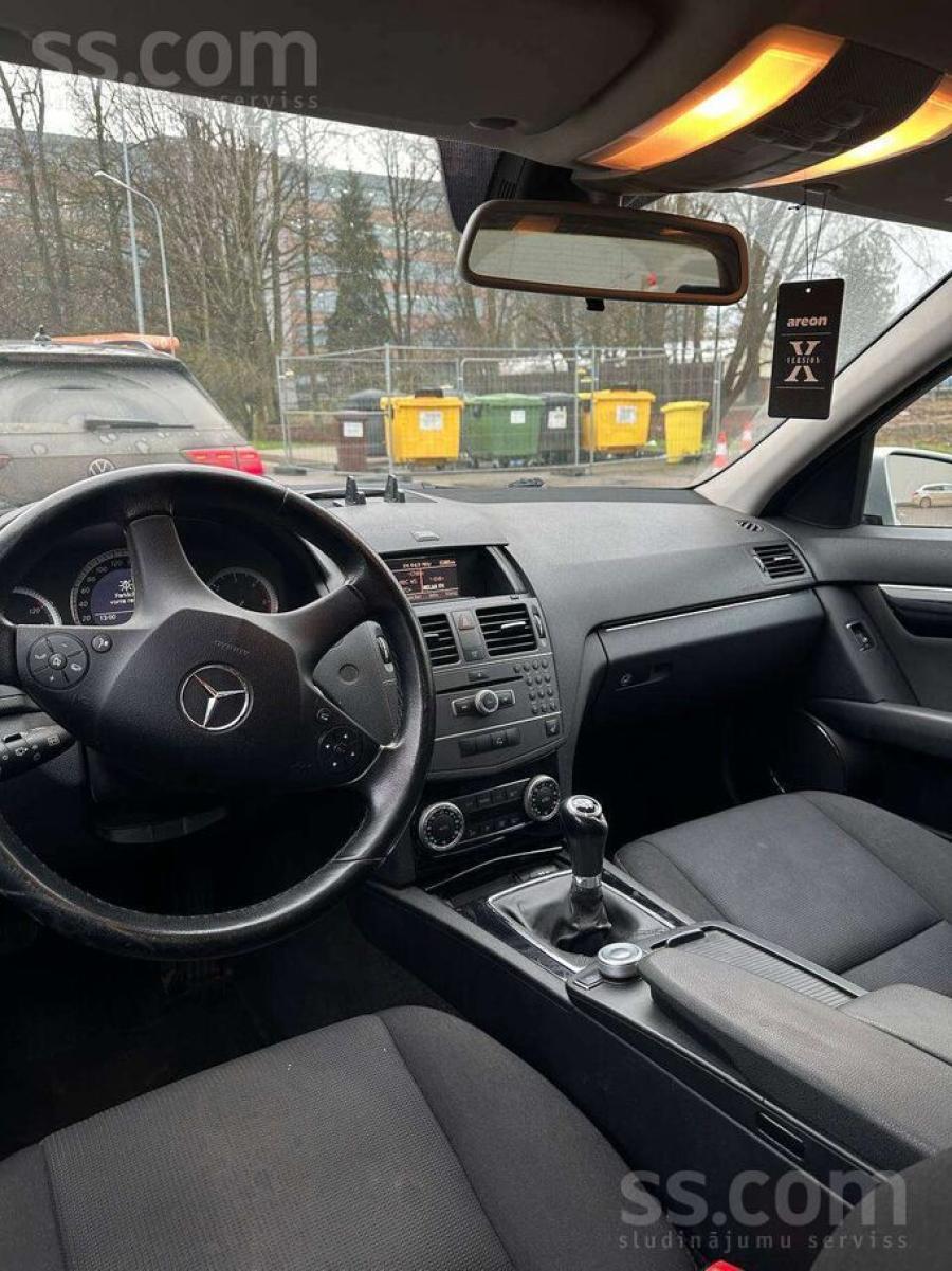 Mercedes-Benz c-220 2009 Rīga, ar dzinēja tilpumu 2.20 L un nobraukumu 334 tūkst. km par 3700 €, foto 5 vietnē AUTOMOTO.COM.LV