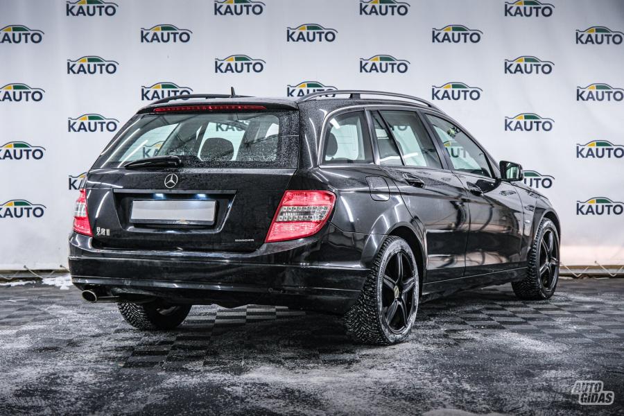Mercedes-Benz c-220 2009 Kauņa, ar dzinēja tilpumu 2.10 L un nobraukumu 293 tūkst. km par 5890 €, foto 3 vietnē AUTOMOTO.COM.LV