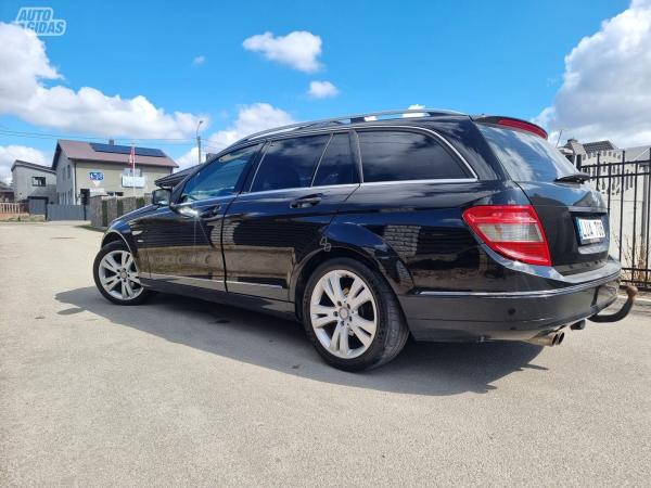 Mercedes-Benz c-220 2009 Šauļi, ar dzinēja tilpumu 2.20 L un nobraukumu 317 tūkst. km par 4650 €, foto 4 vietnē AUTOMOTO.COM.LV
