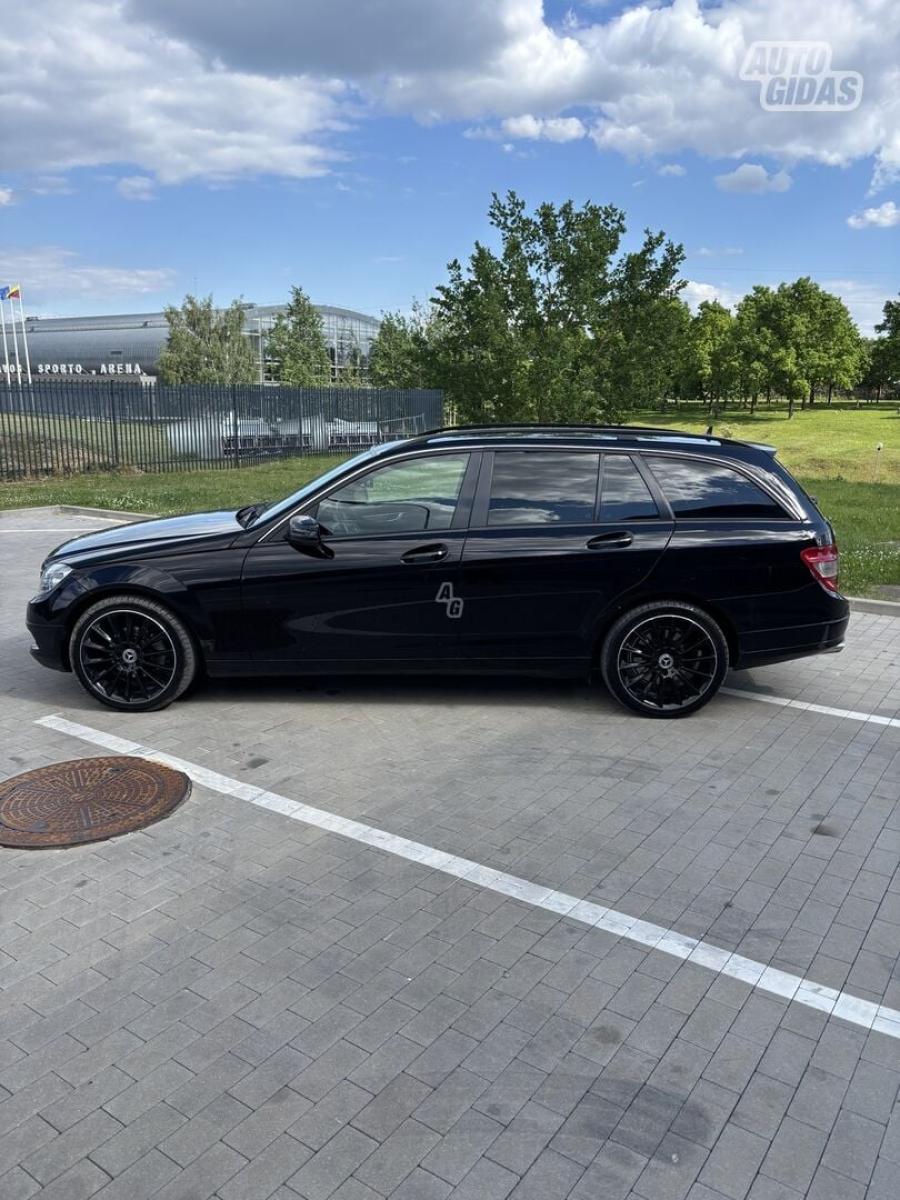 Mercedes-Benz c-220 2009 in Vilnius, with an engine capacity of 2.20 L and mileage of 390 thousand km for 3900 €, photo 3 on AUTOMOTO.COM.LV