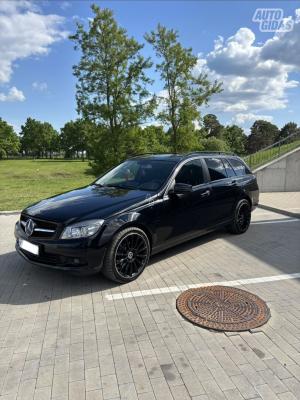 Mercedes-Benz c-220 2009 in Vilnius, with an engine capacity of 2.20 L and mileage of 390 thousand km for 3900 €, photo 4 on AUTOMOTO.COM.LV