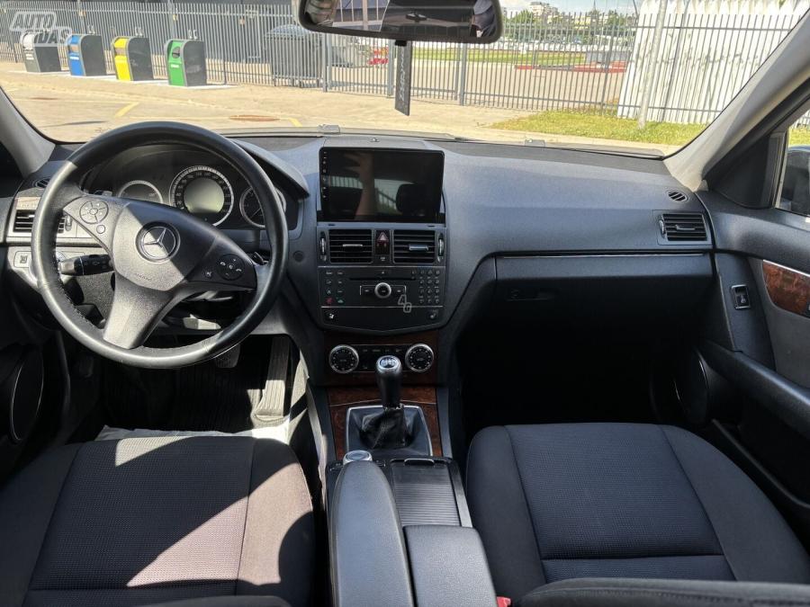 Mercedes-Benz c-220 2009 in Vilnius, with an engine capacity of 2.20 L and mileage of 390 thousand km for 3900 €, photo 13 on AUTOMOTO.COM.LV