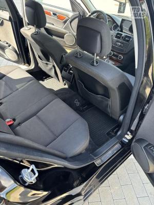 Mercedes-Benz c-220 2009 in Vilnius, with an engine capacity of 2.20 L and mileage of 390 thousand km for 3900 €, photo 14 on AUTOMOTO.COM.LV