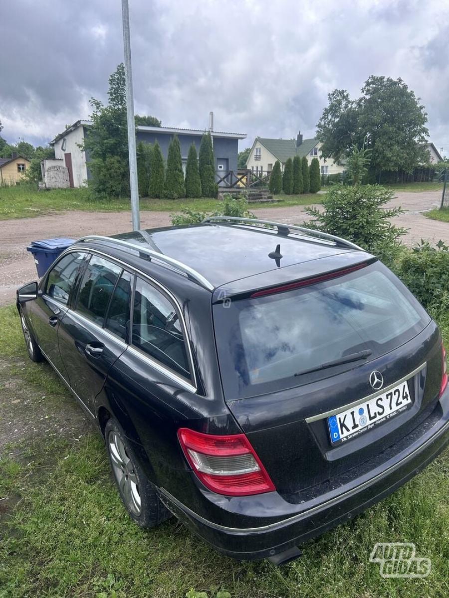 Mercedes-Benz c-220 2009 in Vilnius, with an engine capacity of 2.20 L and mileage of 386 thousand km for 2500 €, photo 9 on AUTOMOTO.COM.LV