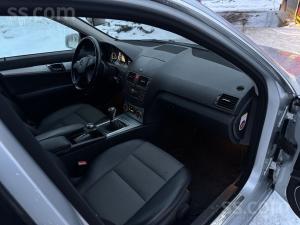 Mercedes-Benz c-220 2009 in Dobele, with an engine capacity of 2.20 L and mileage of 282 thousand km for 3500 €, photo 8 on AUTOMOTO.COM.LV