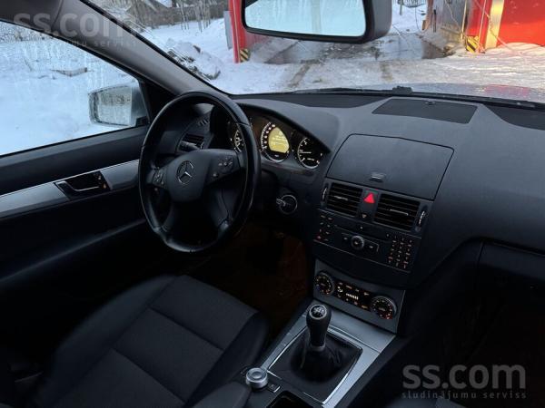 Мерседес Ц 220 2009 в Добеле, объемом двигателя 2.20 л и пробегом 282 тыс. км за 3500 €, фото 8 на AUTOMOTO.COM.LV