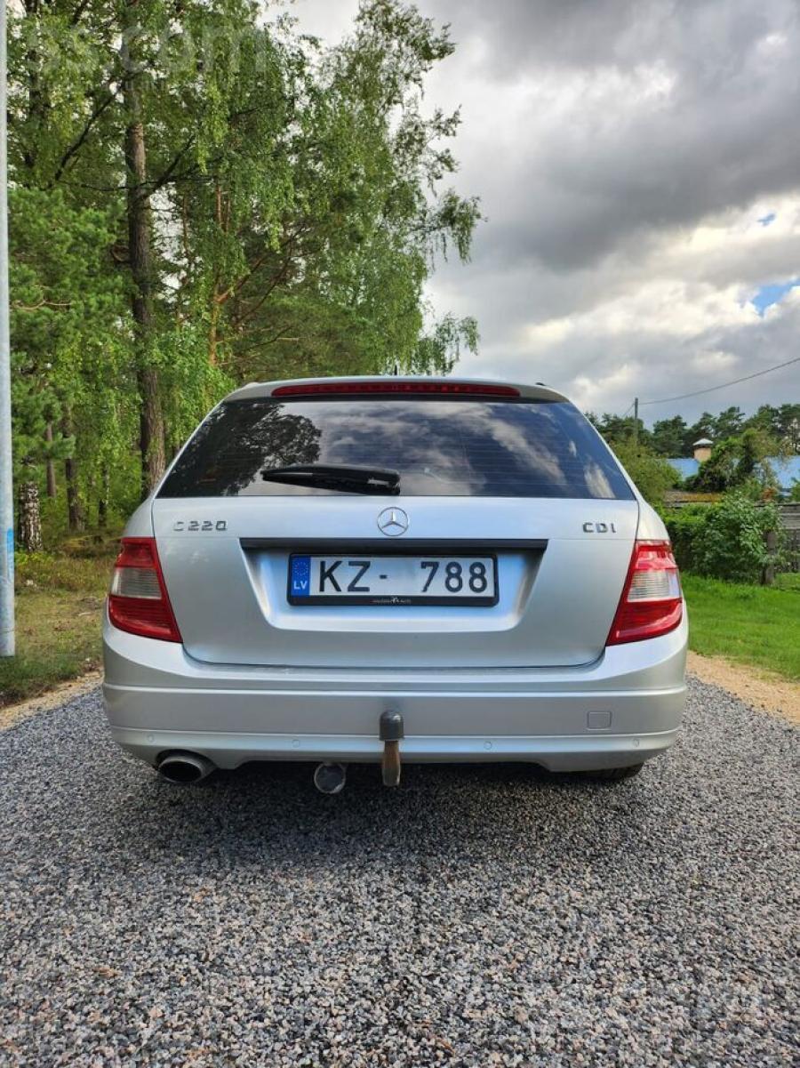Mercedes-Benz c-220 2010 in Riga, with an engine capacity of 2.20 L and mileage of 280 thousand km for 5850 €, photo 4 on AUTOMOTO.COM.LV