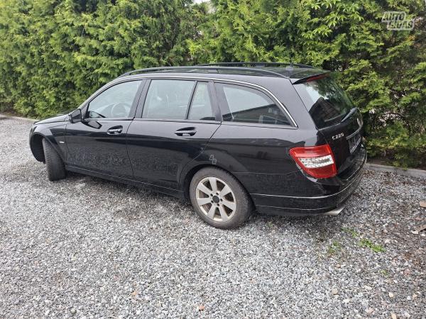 Mercedes-Benz c-220 2010 in Marijampole, with an engine capacity of 2.10 L and mileage of 420 thousand km for 1600 €, photo 5 on AUTOMOTO.COM.LV