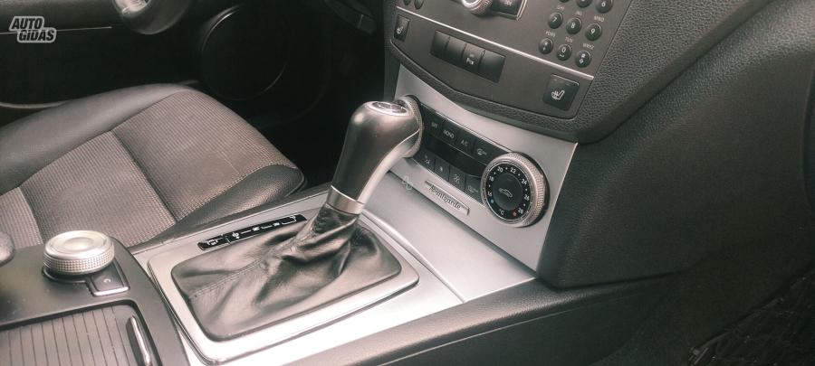 Mercedes-Benz c-220 2010 in Vilnius, with an engine capacity of 2.20 L and mileage of 342 thousand km for 3600 €, photo 10 on AUTOMOTO.COM.LV