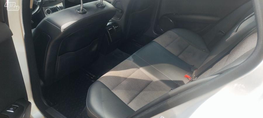 Mercedes-Benz c-220 2010 in Vilnius, with an engine capacity of 2.20 L and mileage of 342 thousand km for 3600 €, photo 12 on AUTOMOTO.COM.LV