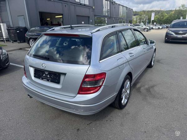 Mercedes-Benz c-220 2010 in Vilnius, with an engine capacity of 2.14 L and mileage of 241 thousand km for 5100 €, photo 4 on AUTOMOTO.COM.LV