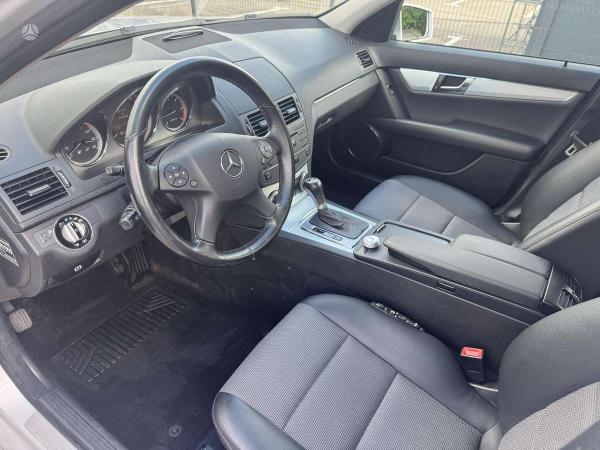 Mercedes-Benz c-220 2010 in Vilnius, with an engine capacity of 2.14 L and mileage of 241 thousand km for 5100 €, photo 8 on AUTOMOTO.COM.LV
