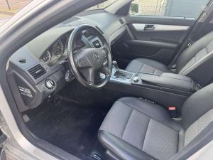 Mercedes-Benz c-220 2010 in Vilnius, with an engine capacity of 2.14 L and mileage of 241 thousand km for 5100 €, photo 11 on AUTOMOTO.COM.LV