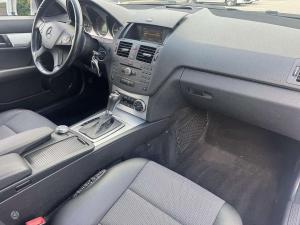 Mercedes-Benz c-220 2010 in Vilnius, with an engine capacity of 2.14 L and mileage of 241 thousand km for 5100 €, photo 20 on AUTOMOTO.COM.LV