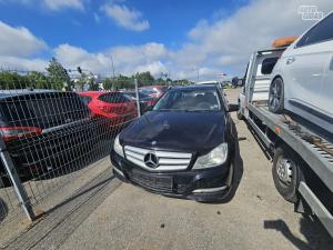 Mercedes-Benz c-220 2011 in Kaunas, with an engine capacity of 2.10 L and mileage of 301 thousand km for 2650 €, photo 4 on AUTOMOTO.COM.LV