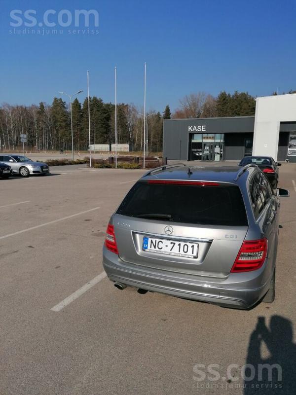 Mercedes-Benz c-220 2011 Cēsis, ar dzinēja tilpumu 2.10 L un nobraukumu 292 tūkst. km par 6200 €, foto 4 vietnē AUTOMOTO.COM.LV