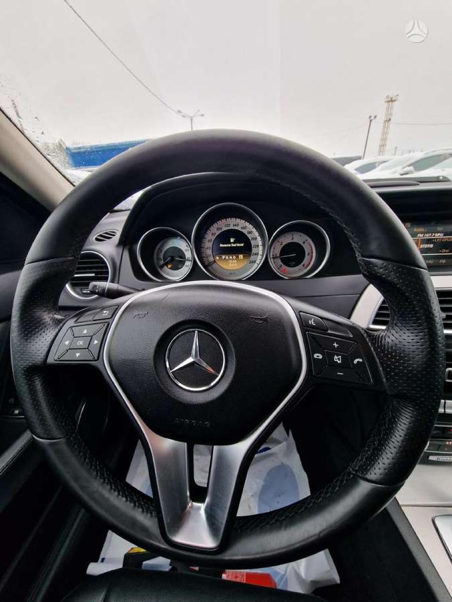Mercedes-Benz c-220 2012 in Vilnius, with an engine capacity of 2.14 L and mileage of 221 thousand km for 6399 €, photo 13 on AUTOMOTO.COM.LV