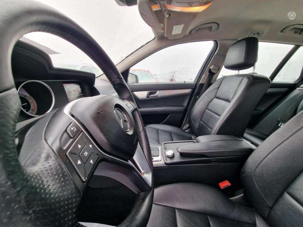 Mercedes-Benz c-220 2012 in Vilnius, with an engine capacity of 2.14 L and mileage of 220 thousand km for 6499 €, photo 10 on AUTOMOTO.COM.LV