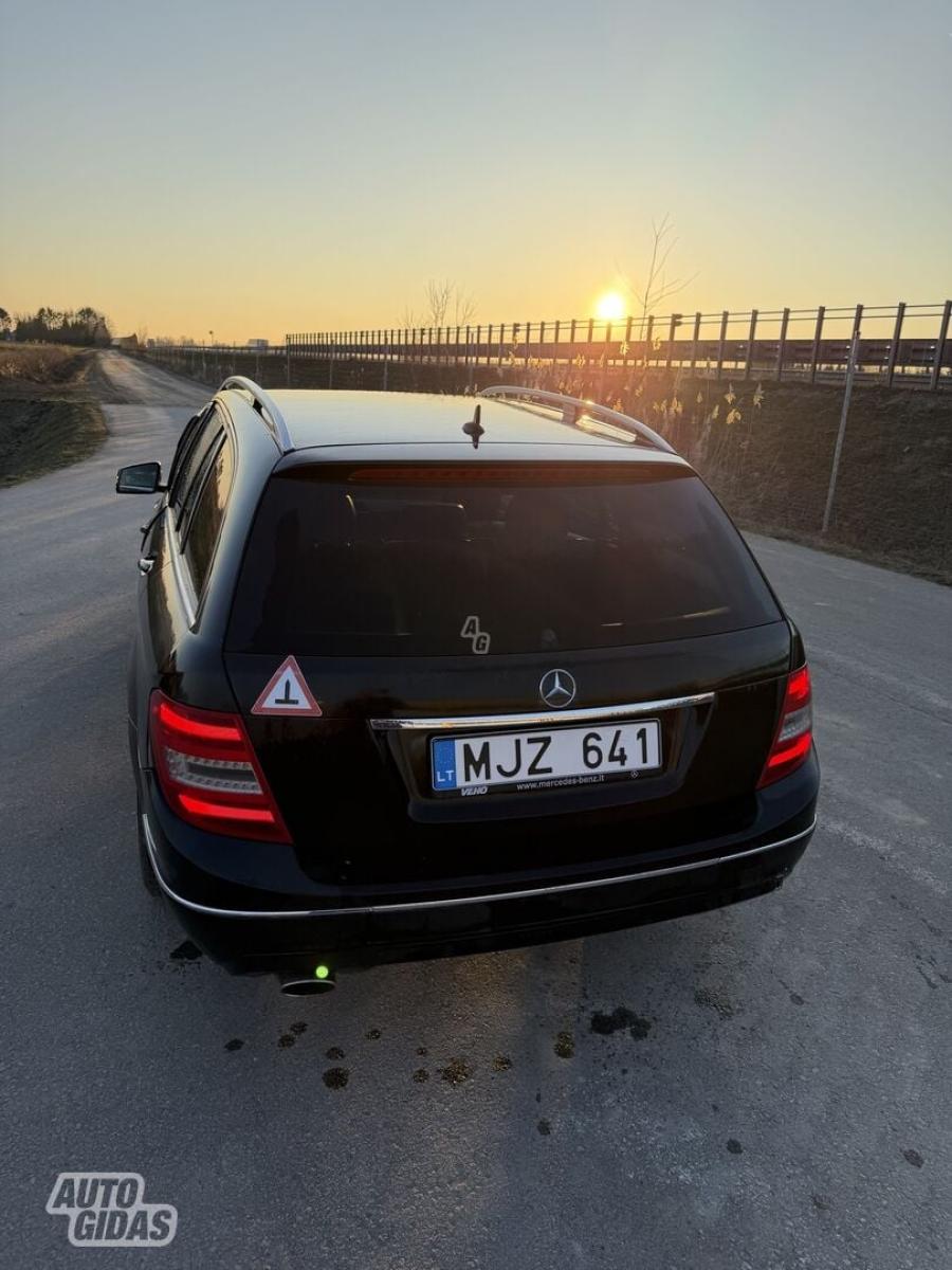 Mercedes-Benz c-220 2012 Kauņa, ar dzinēja tilpumu 2.20 L un nobraukumu 400 tūkst. km par 5300 €, foto 2 vietnē AUTOMOTO.COM.LV