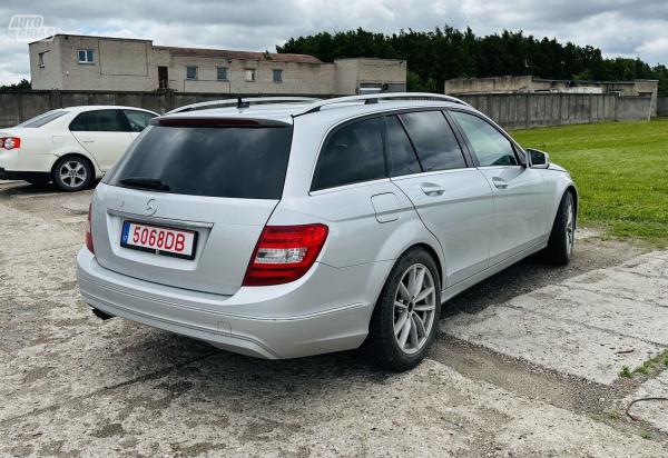 Mercedes-Benz c-220 2012 in Siauliai, with an engine capacity of 2.10 L and mileage of 330 thousand km for 3950 €, photo 4 on AUTOMOTO.COM.LV