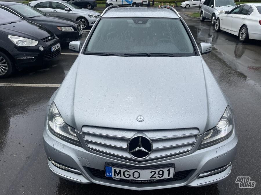 Mercedes-Benz c-220 2012 in Vilnius, with an engine capacity of 2.20 L and mileage of 300 thousand km for 2500 €, photo 7 on AUTOMOTO.COM.LV